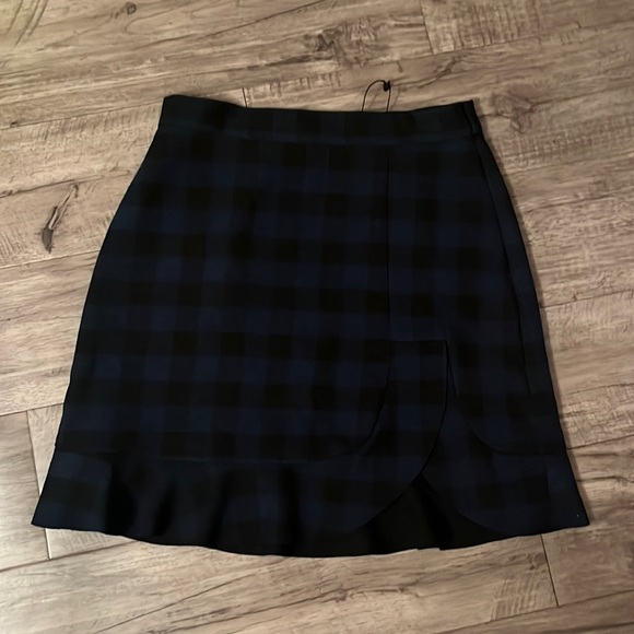 Zara | Skirts | Zara Women Black And Black Checkered Ruffle Skirt ...